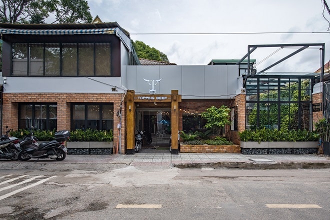 Topping Beef menu có gì đặc biệt? Giá bán và chất lượng ra sao?